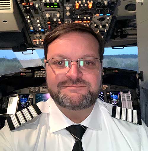 Flight Society Founding Donor Giuliano Vallesi Aims to Inspire