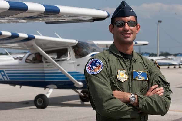 Airline Industry Looks for Solution as Pilot Shortage Intensifies ...